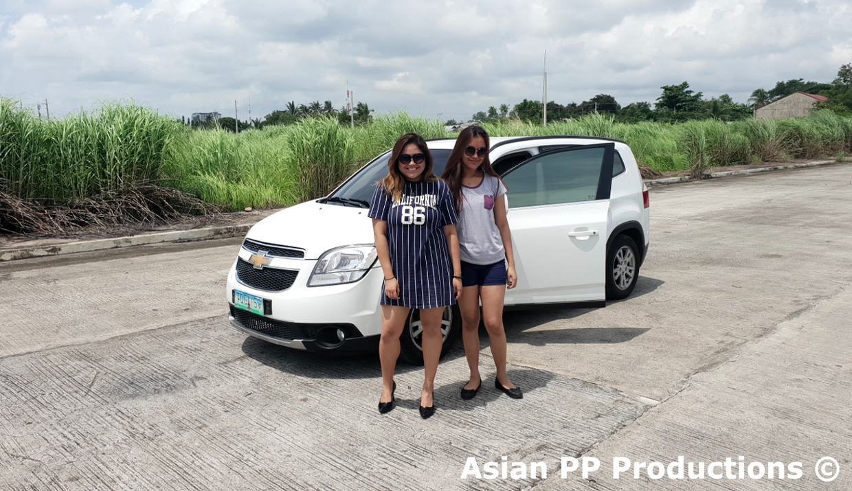 223 - Lara & Macy Hard revving Chevy