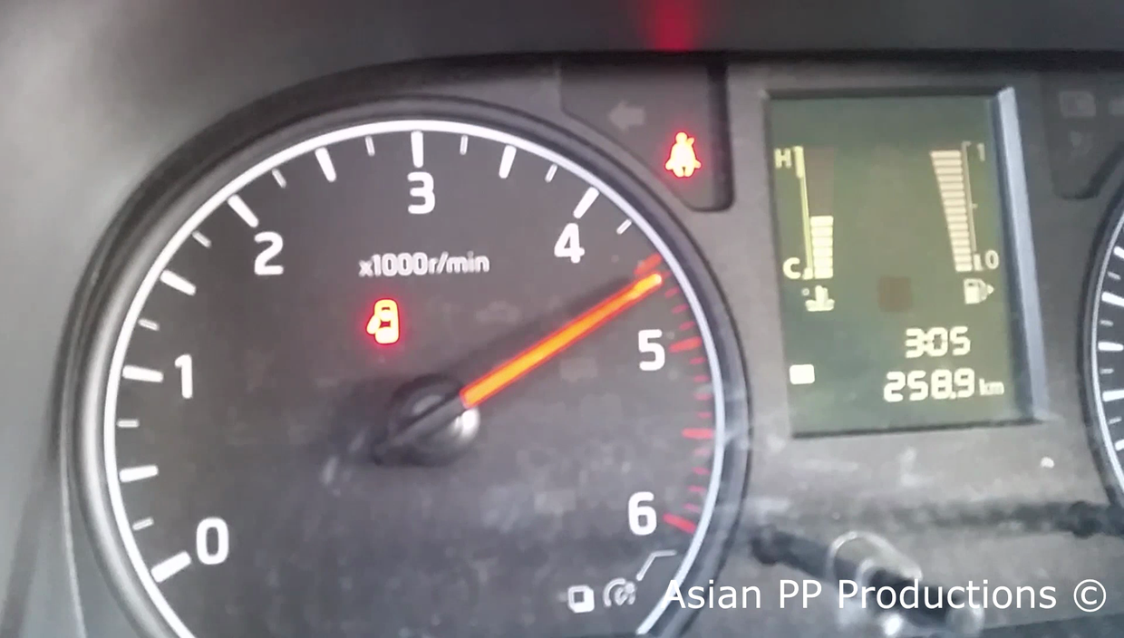 071 - Jen Hard Revving big van in open toe sandals