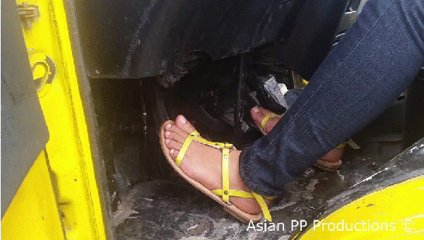 073 - Marry rev and play pedals in multicab