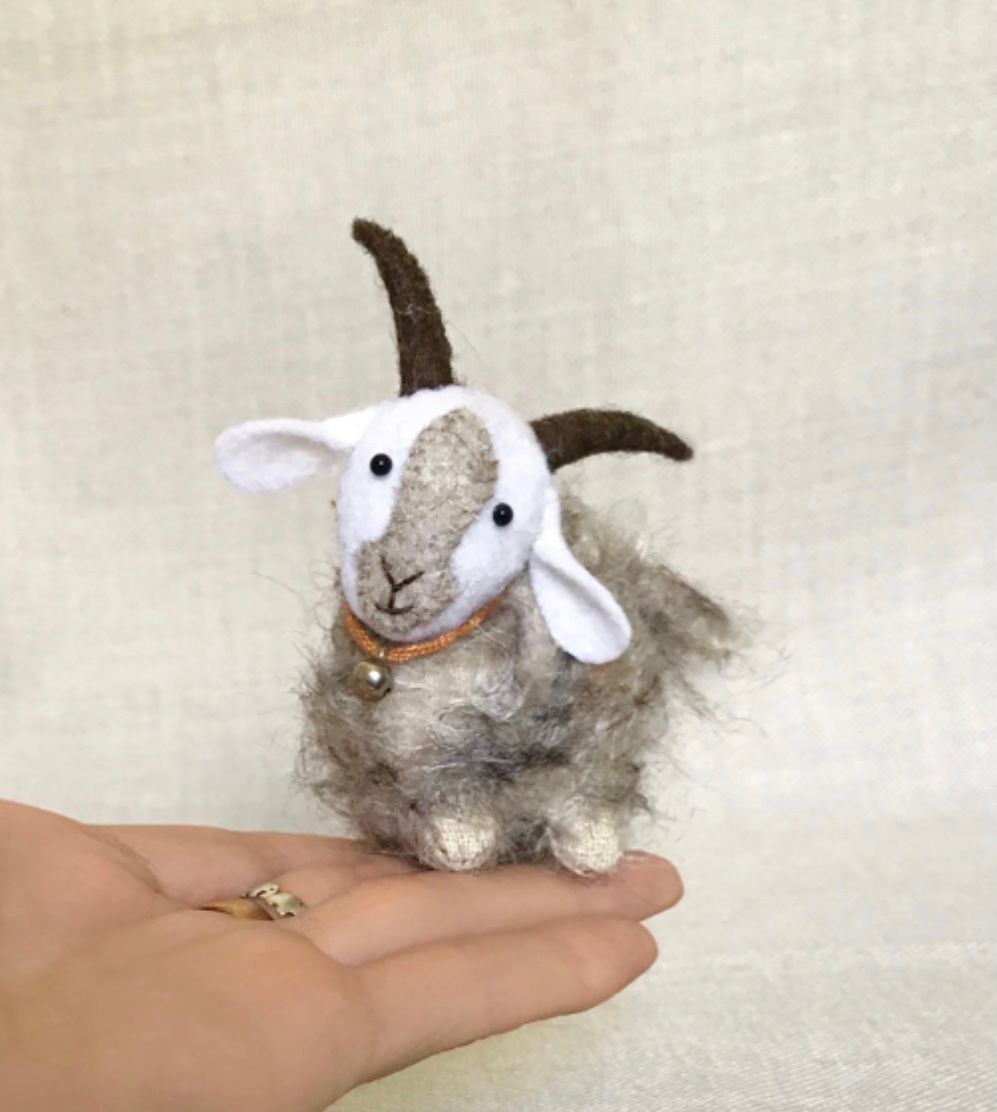 Pygmy Goat - Sewing Pattern PDF Tutorial - The Wishing Shed