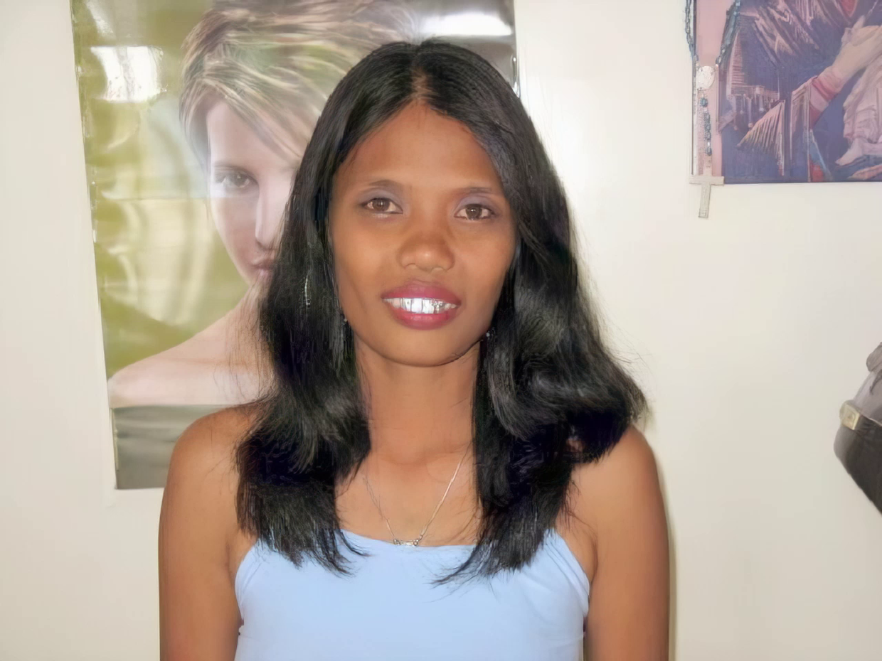 Vid 530 – Regina Medium To Bald