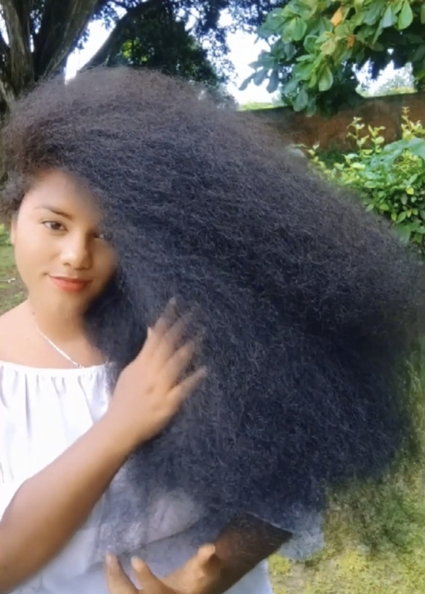 Angie Huge Brushed Out Curls