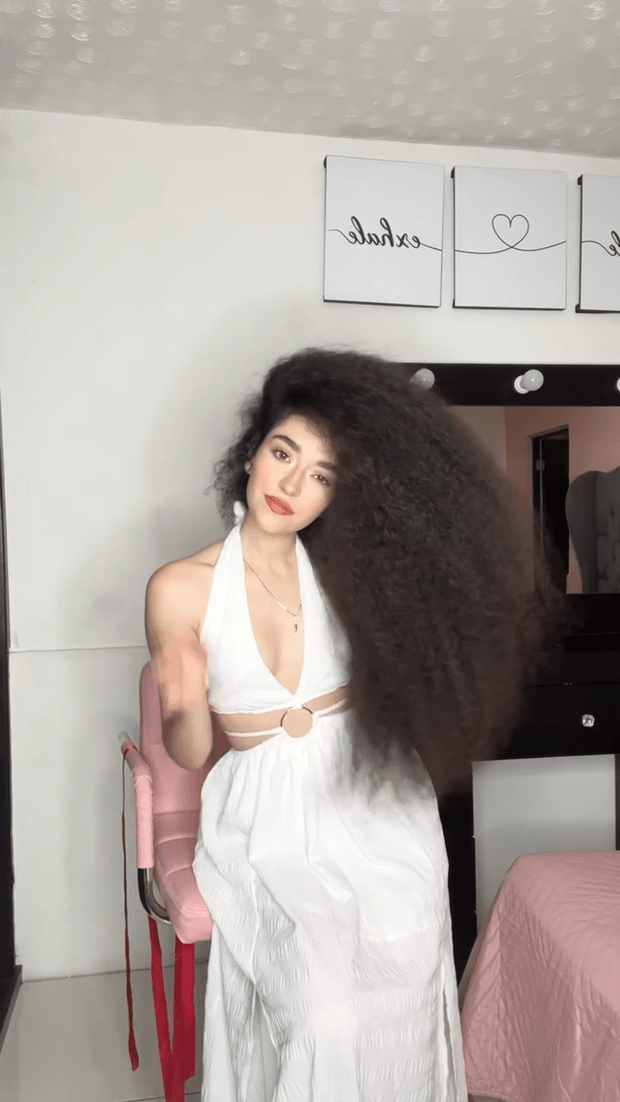 Fan of Hair