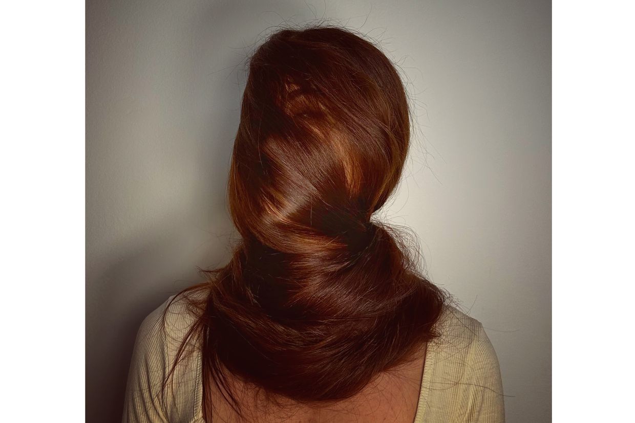 Trapped in hair (set of 32 photos)-part 1