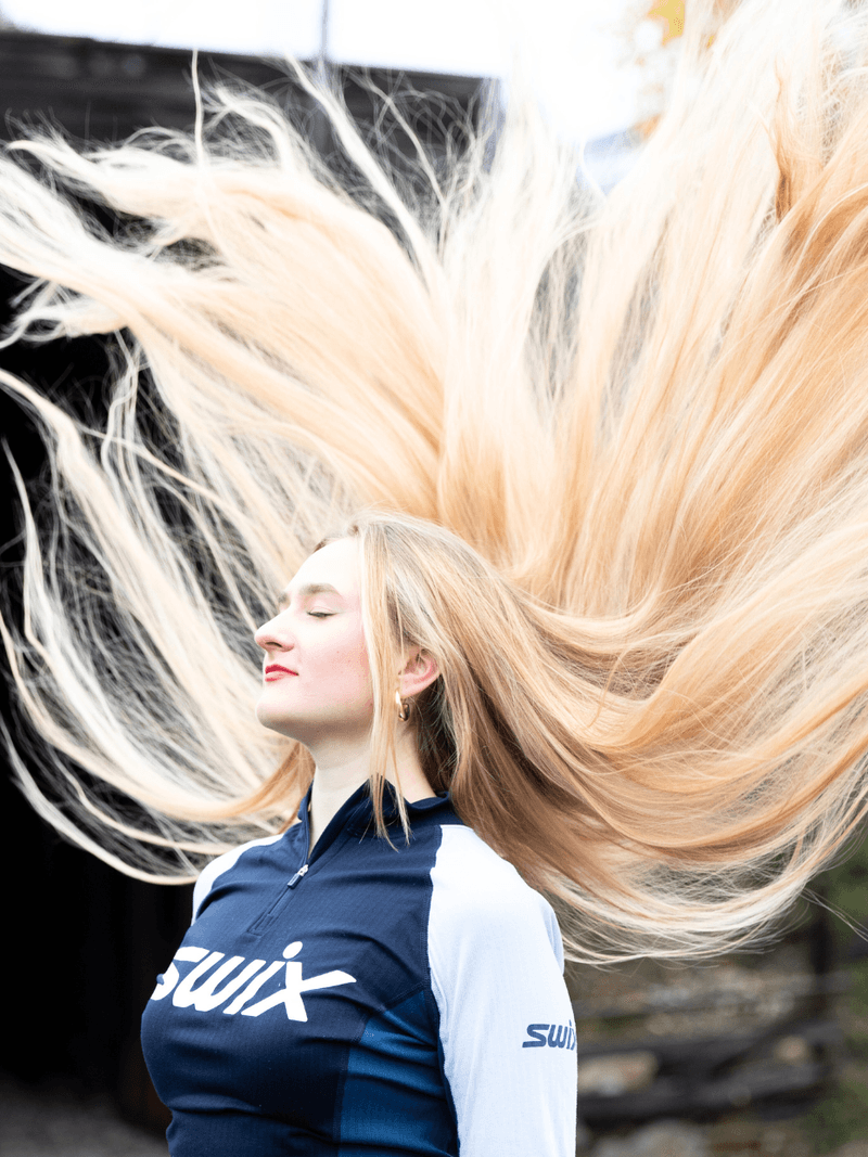 VIDEO - CEO of long hair