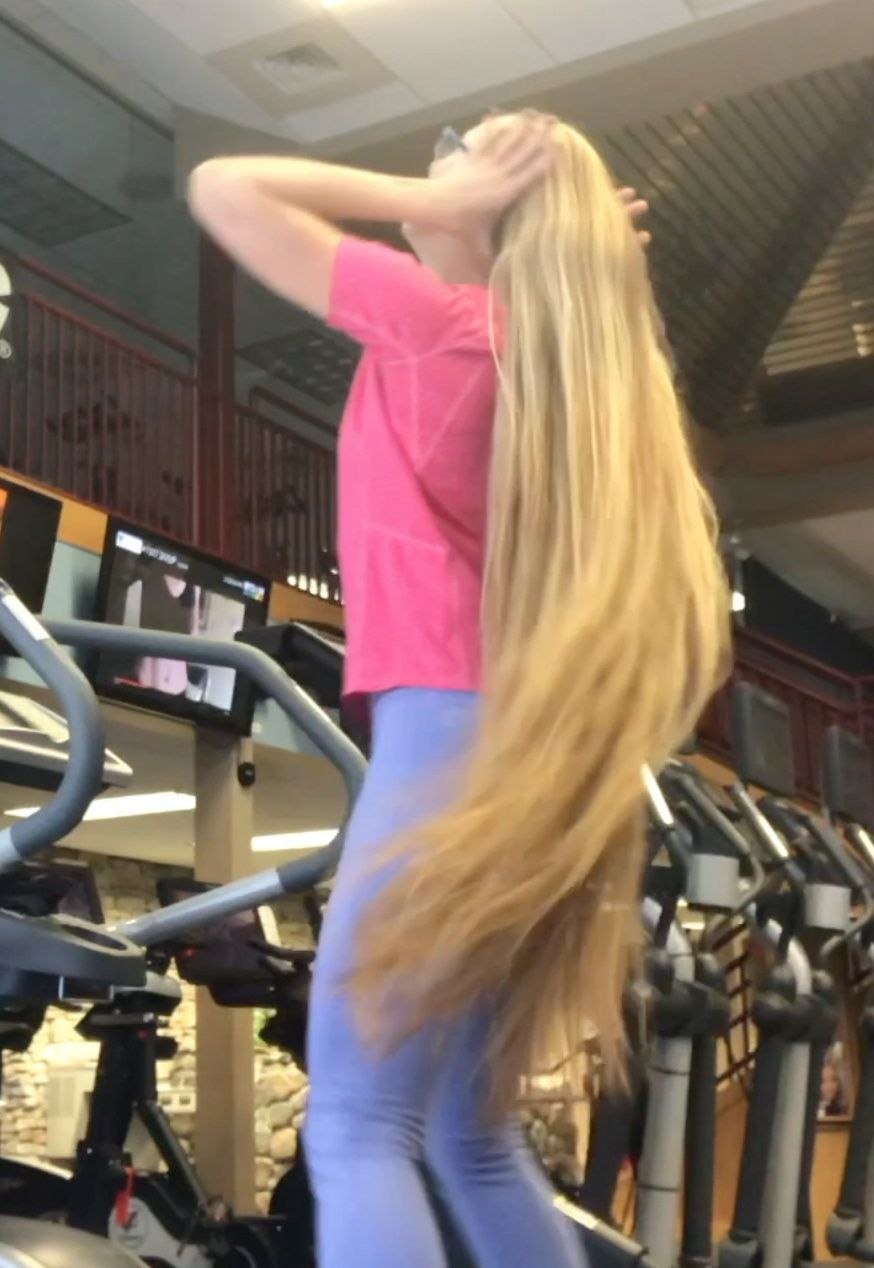 VIDEO - Ultra giga hair