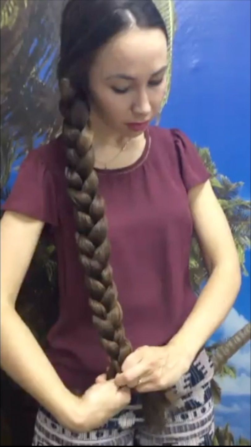 VIDEO - World's longest braid