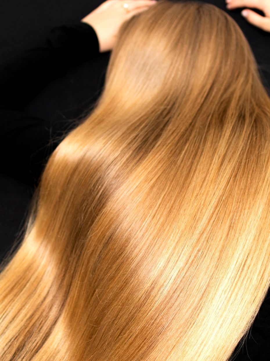 VIDEO - CEO of long hair