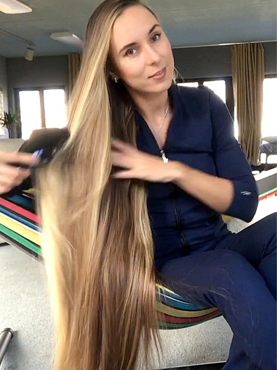 PHOTO SET - Two women with extremely long hair photoshoot