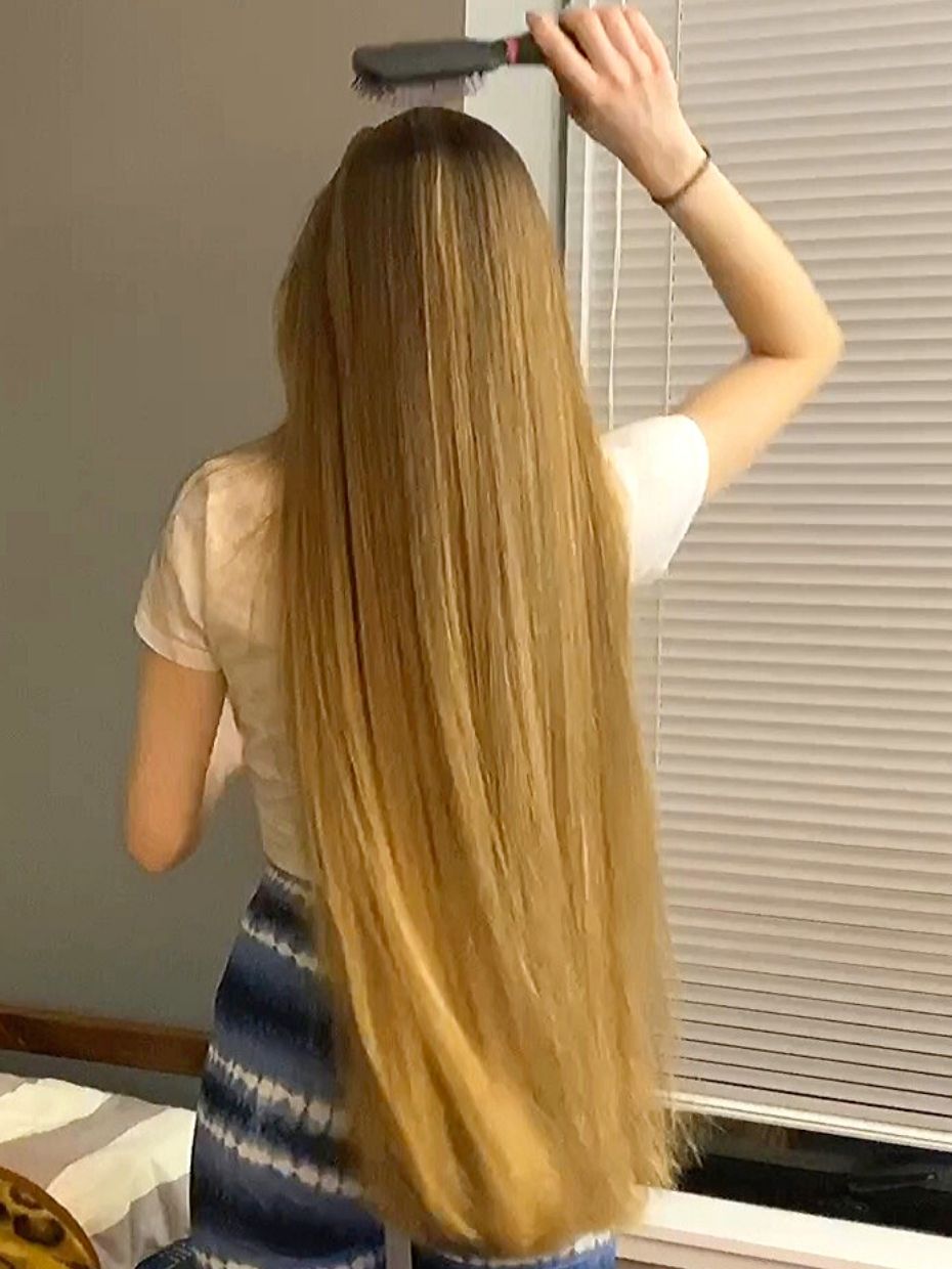 PHOTO SET - Displaying perfect hair in a perfect way p