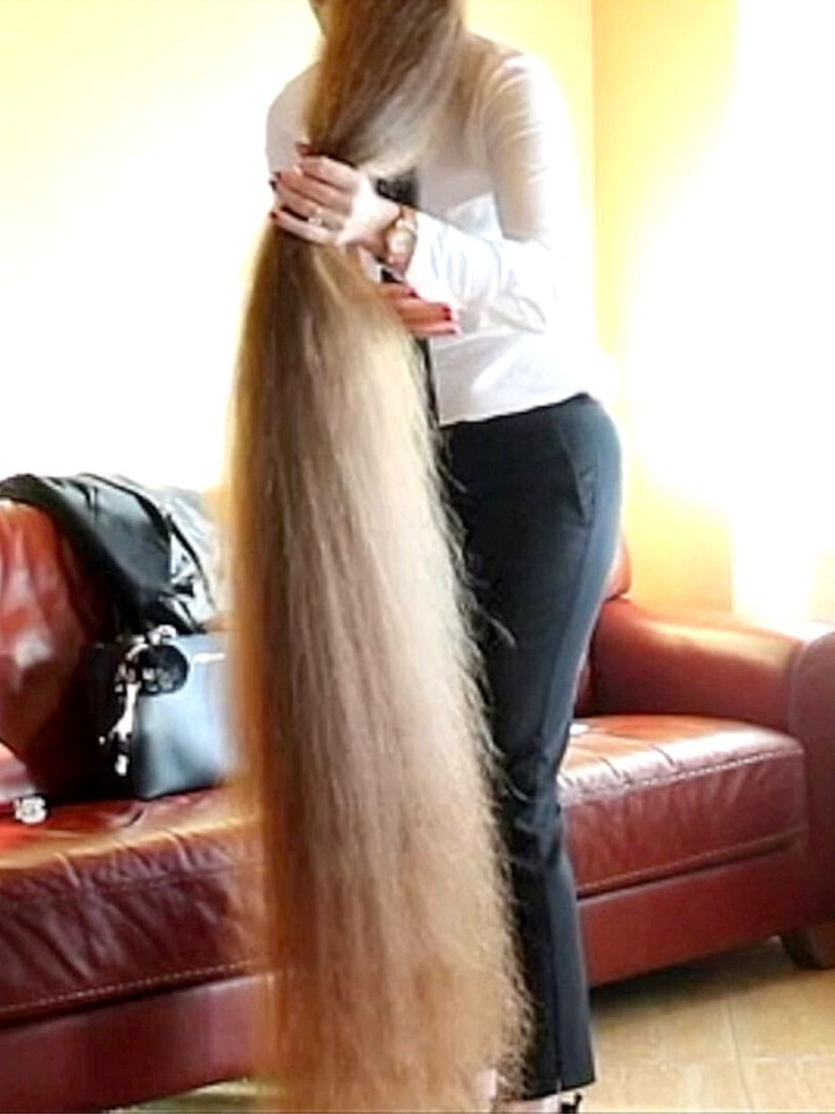 VIDEO - A day with extreme hair