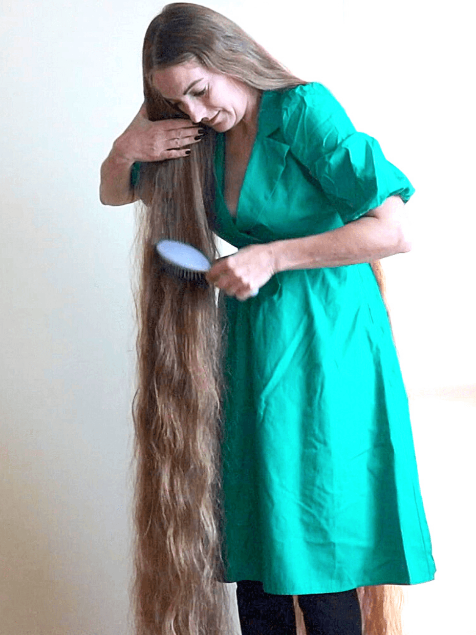 VIDEO - Long hair luxury