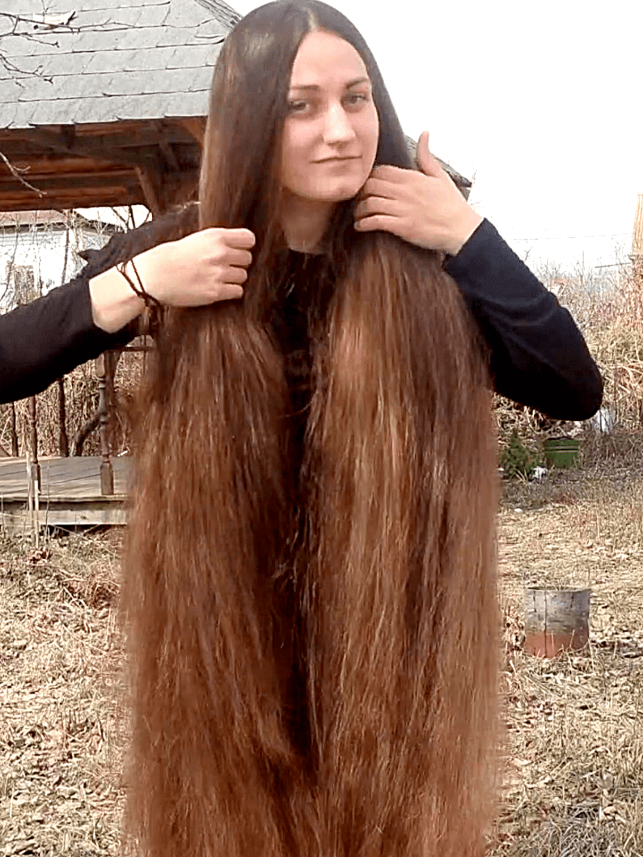 VIDEO - Extreme amounts of hair outside