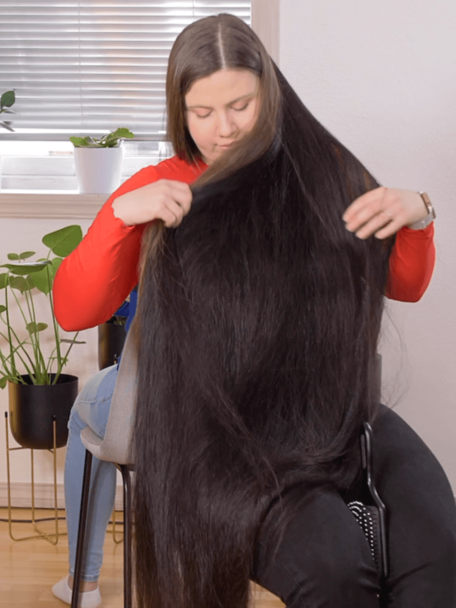 VIDEO - Much longer hair