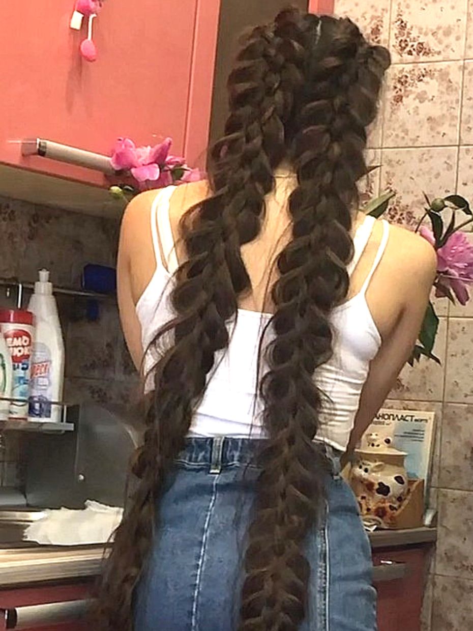 VIDEO - Special braids in kitchen