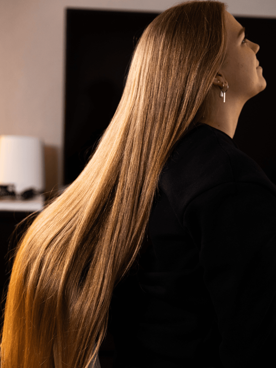 PHOTO SET - Edel in the chair photoshoot