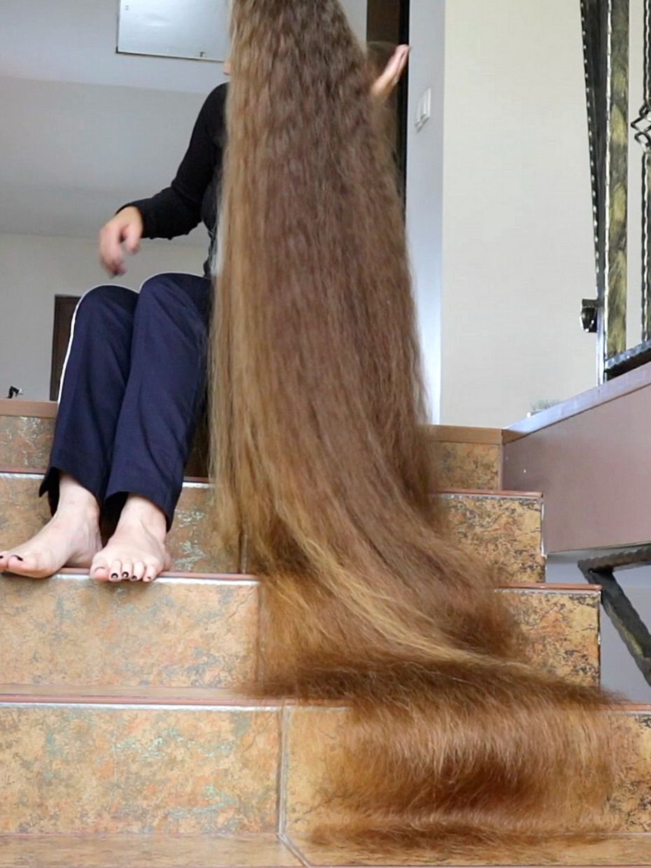 VIDEO - Long, healthy hair is the best!