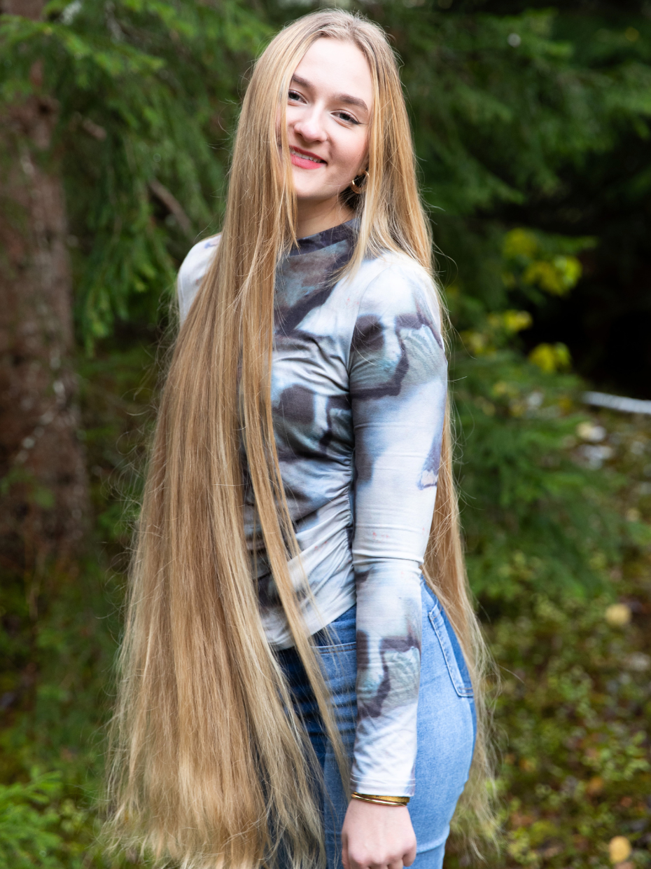 VIDEO - Orysya's hidden hair