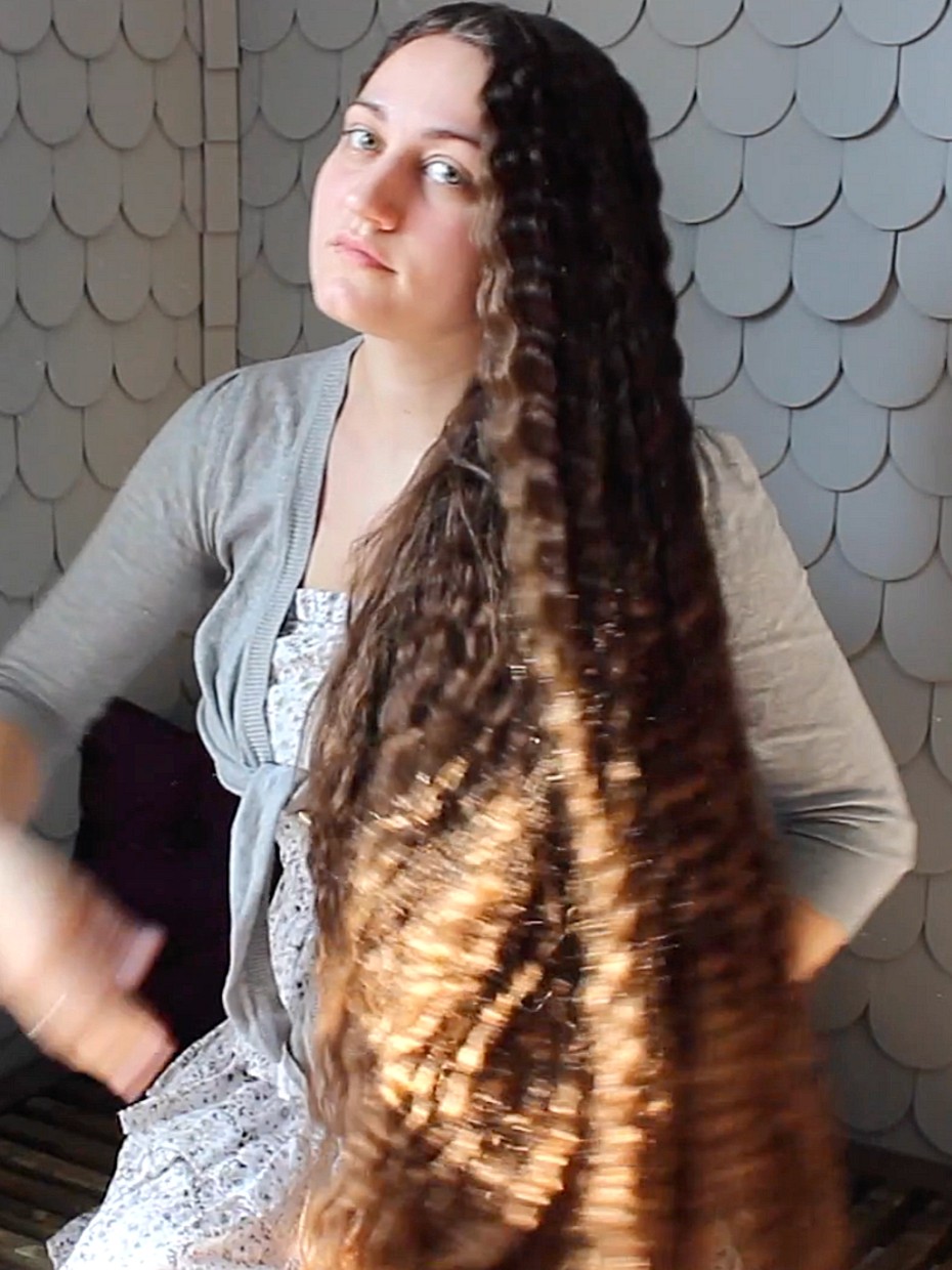 VIDEO - Unbraiding and brushing floor length hair