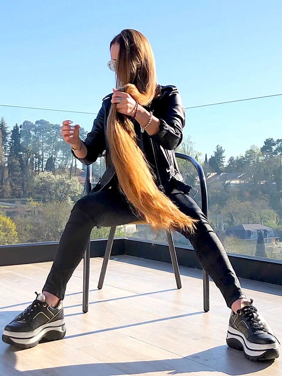 VIDEO - Extreme length show