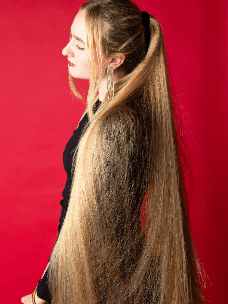 PHOTO SET - One big ponytail photoshoot