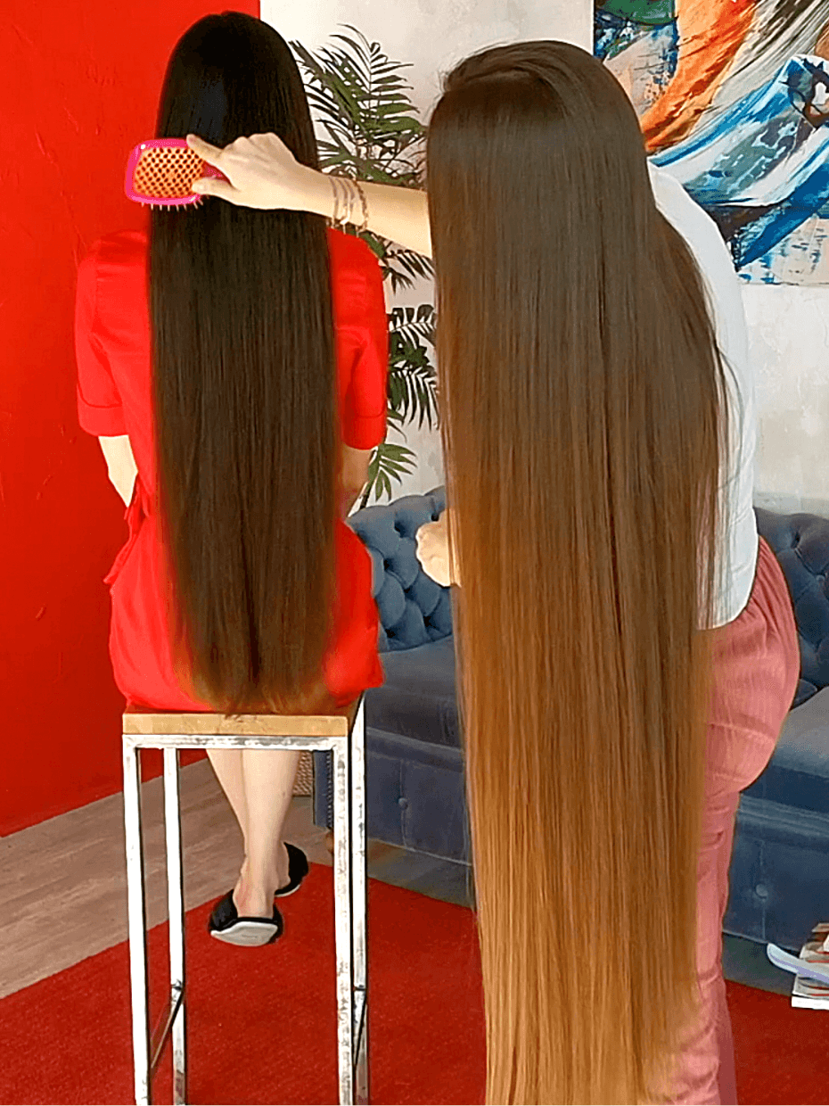VIDEO - Tina's long hair smelling and covering