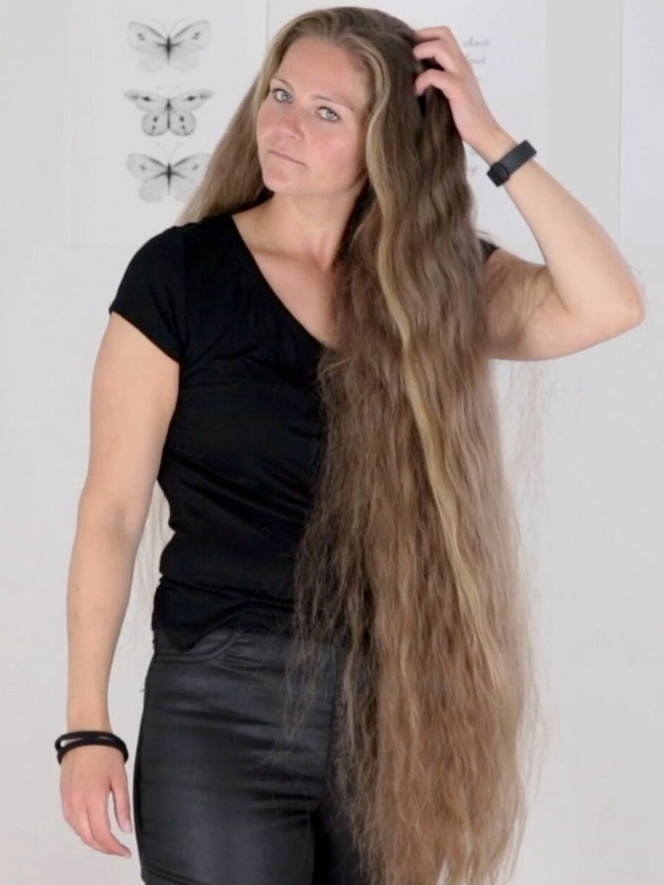 VIDEO - Super heavy, ultra long hair