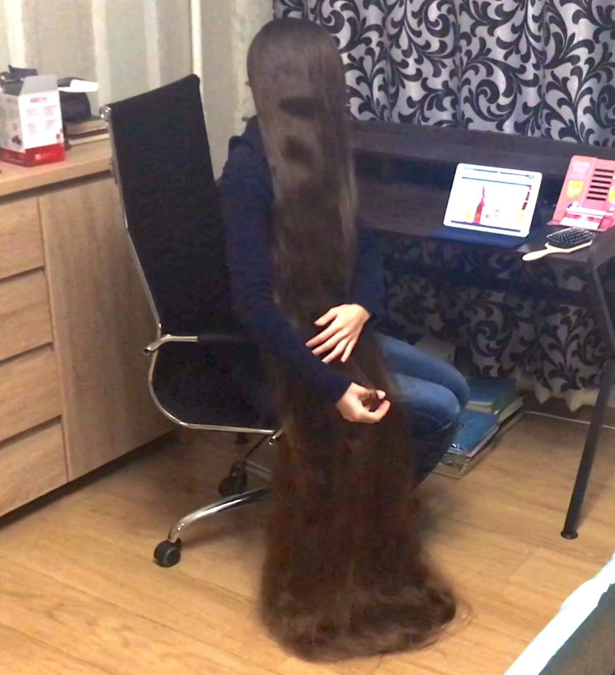 VIDEO - Ultra giga hair