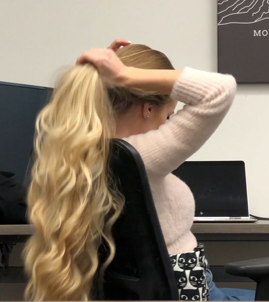 VIDEO - CEO of long hair