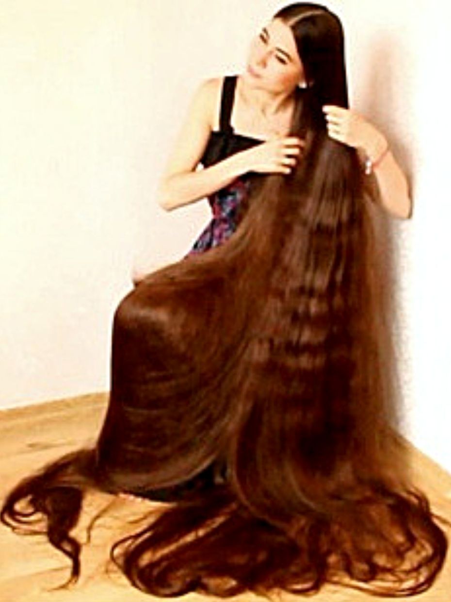 VIDEO - Longest hair ever 2