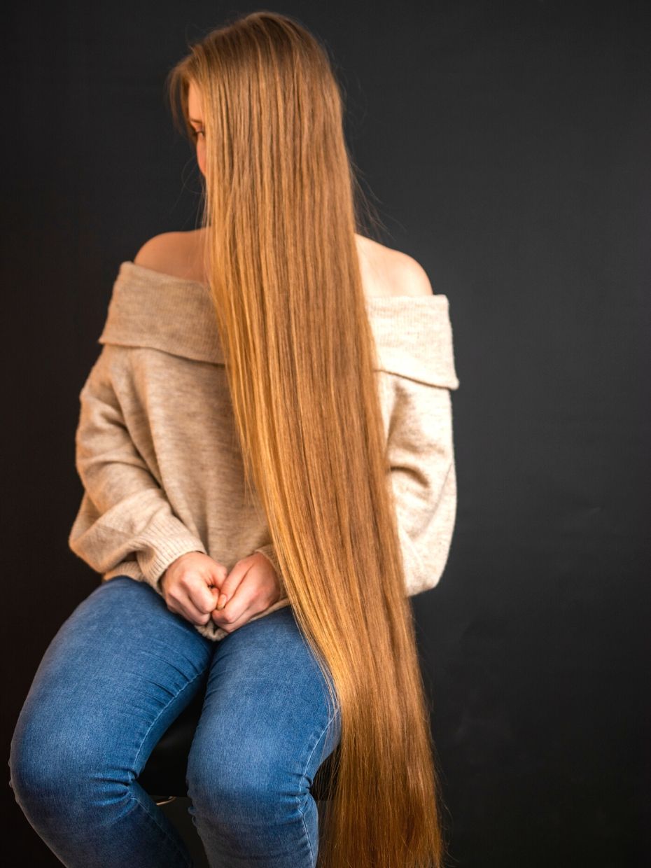 PHOTO SET - Very long hair vs. chair photoshoot