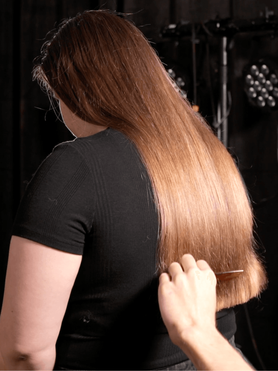 VIDEO - Floor length hair by the water