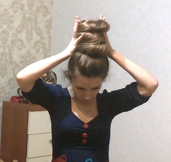 VIDEO - The biggest tower bun you have ever seen!