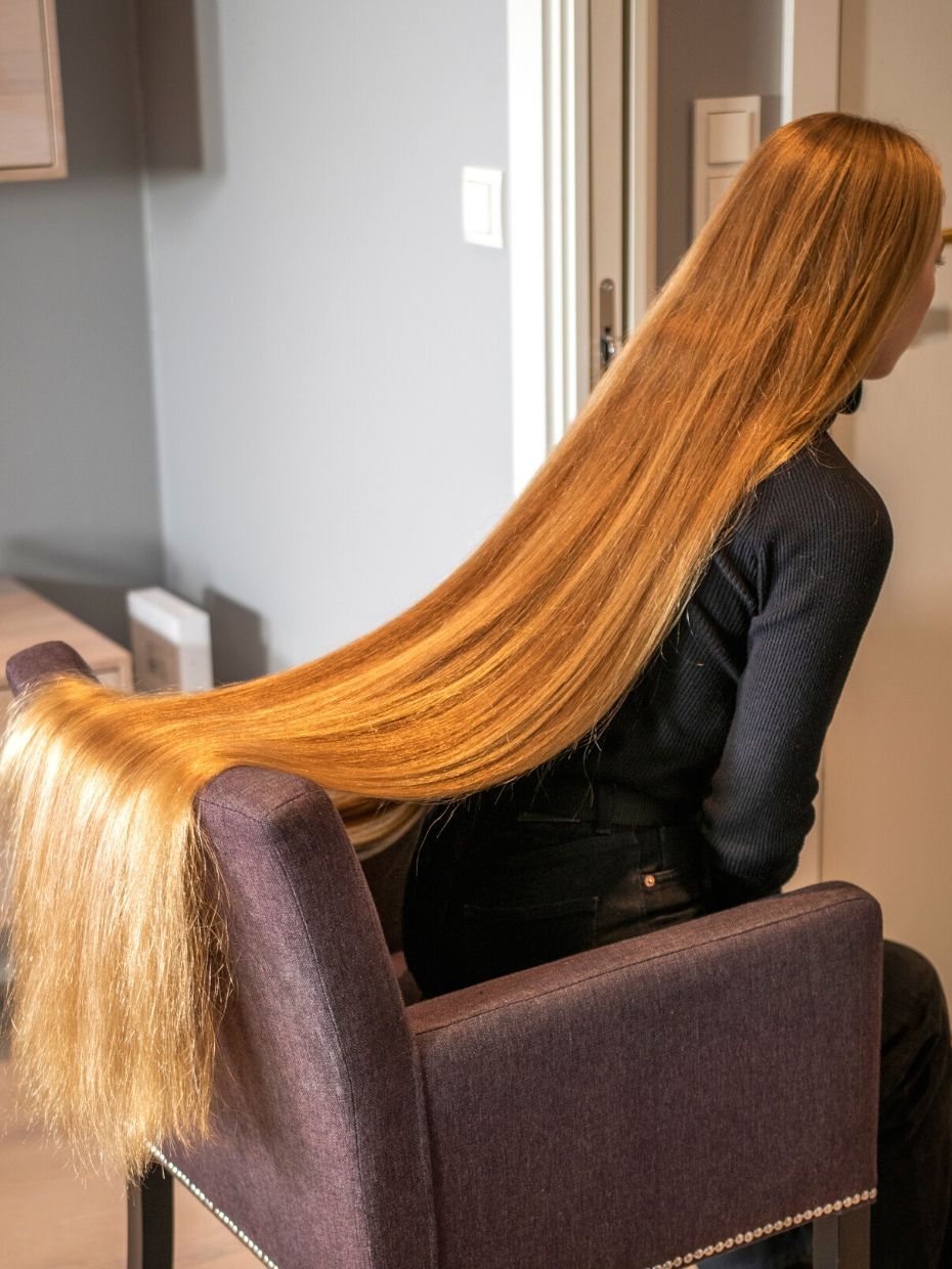 VIDEO - Christina's crimped hair