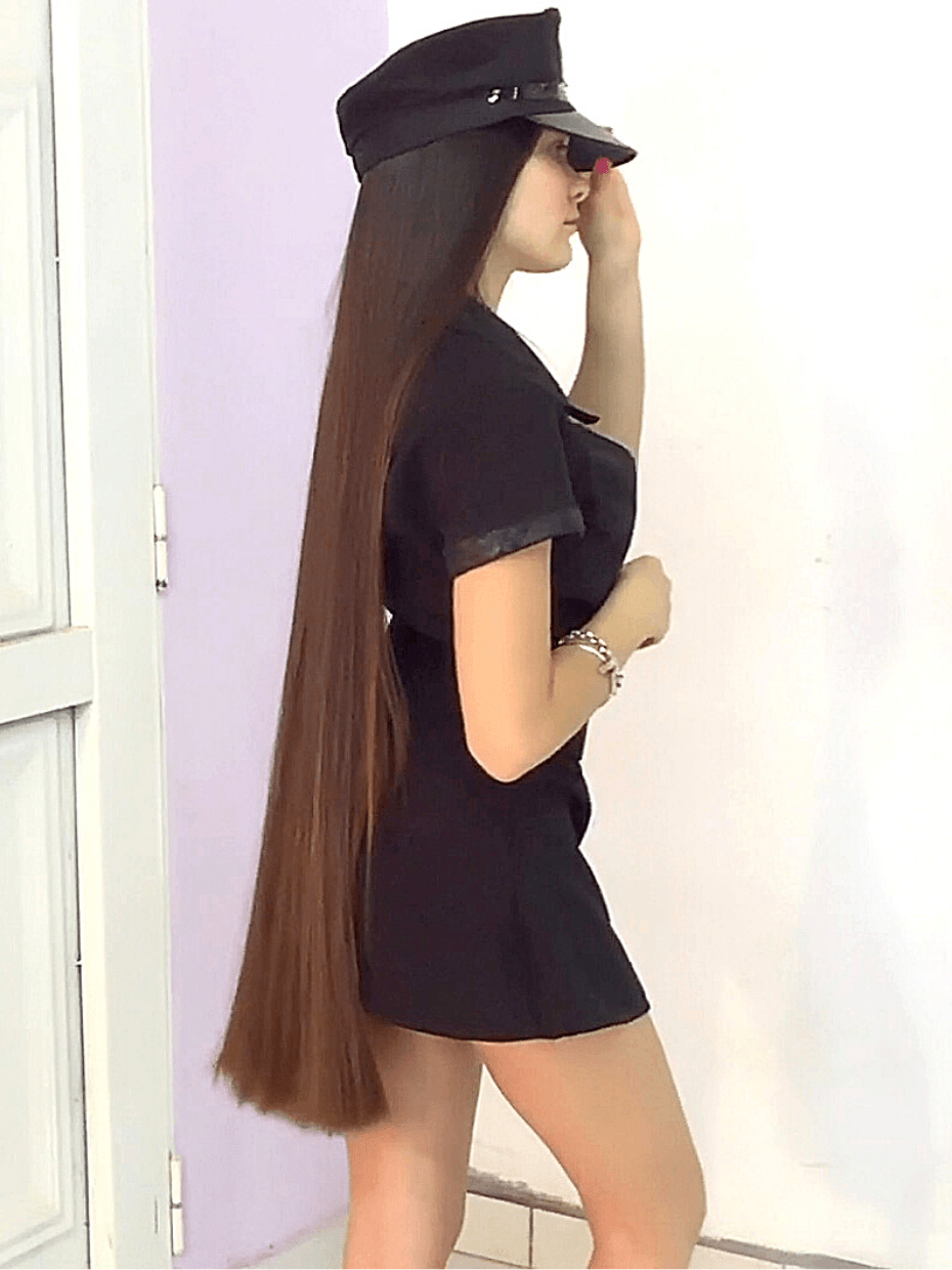 VIDEO - More hair than you can believe