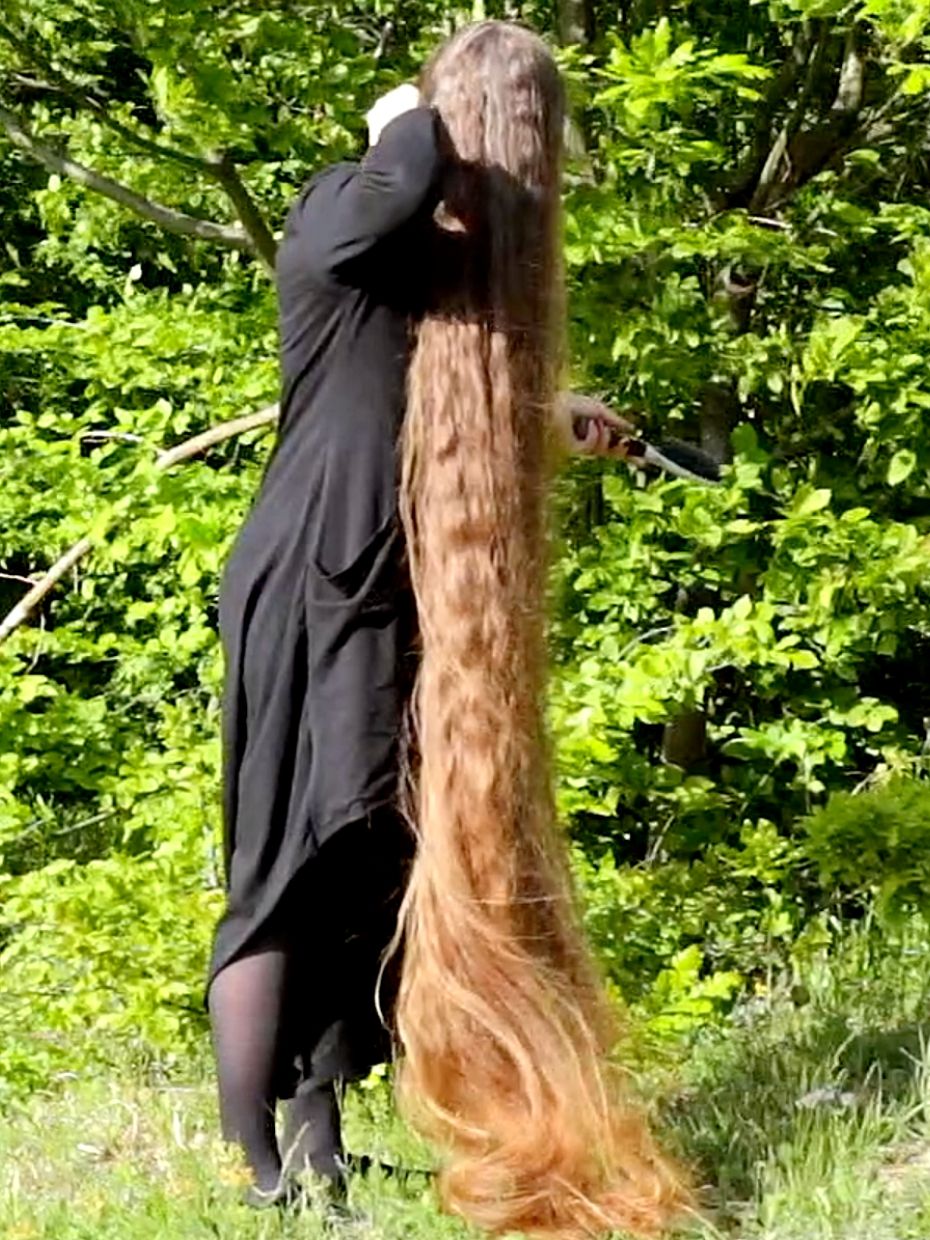 PHOTO SET - Displaying perfect hair in a perfect way p