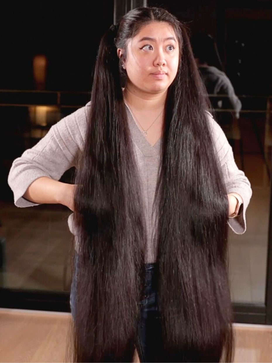 VIDEO - From giant pigtails to a massive hair bun