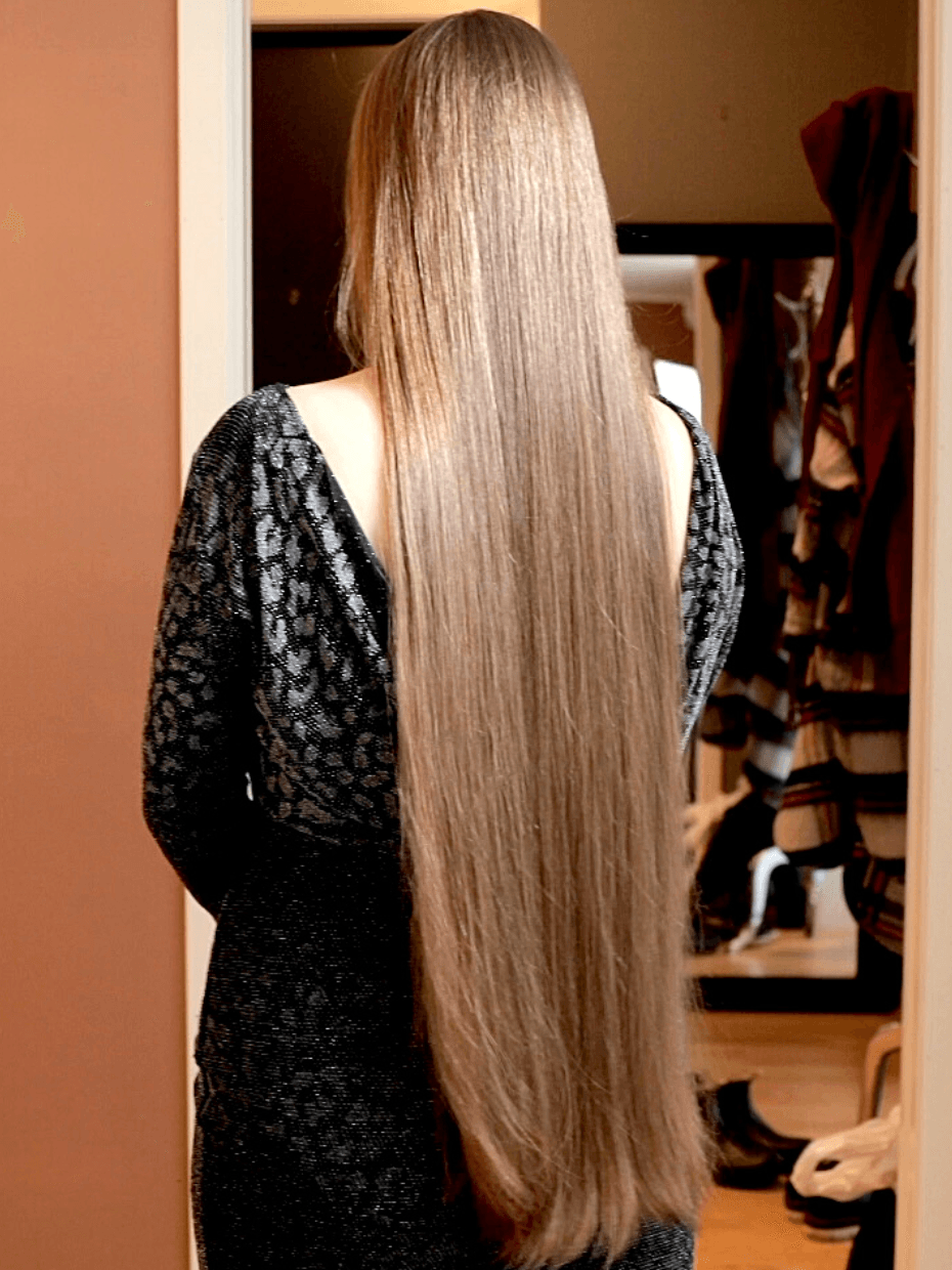 VIDEO - Natalie's indoor hair walk