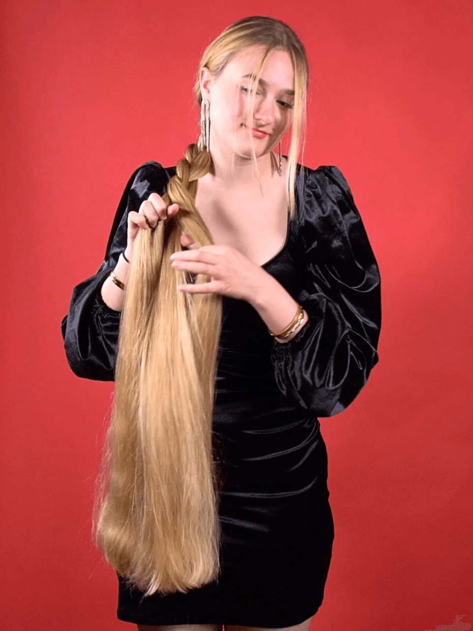 VIDEO - Braid show perfection on red