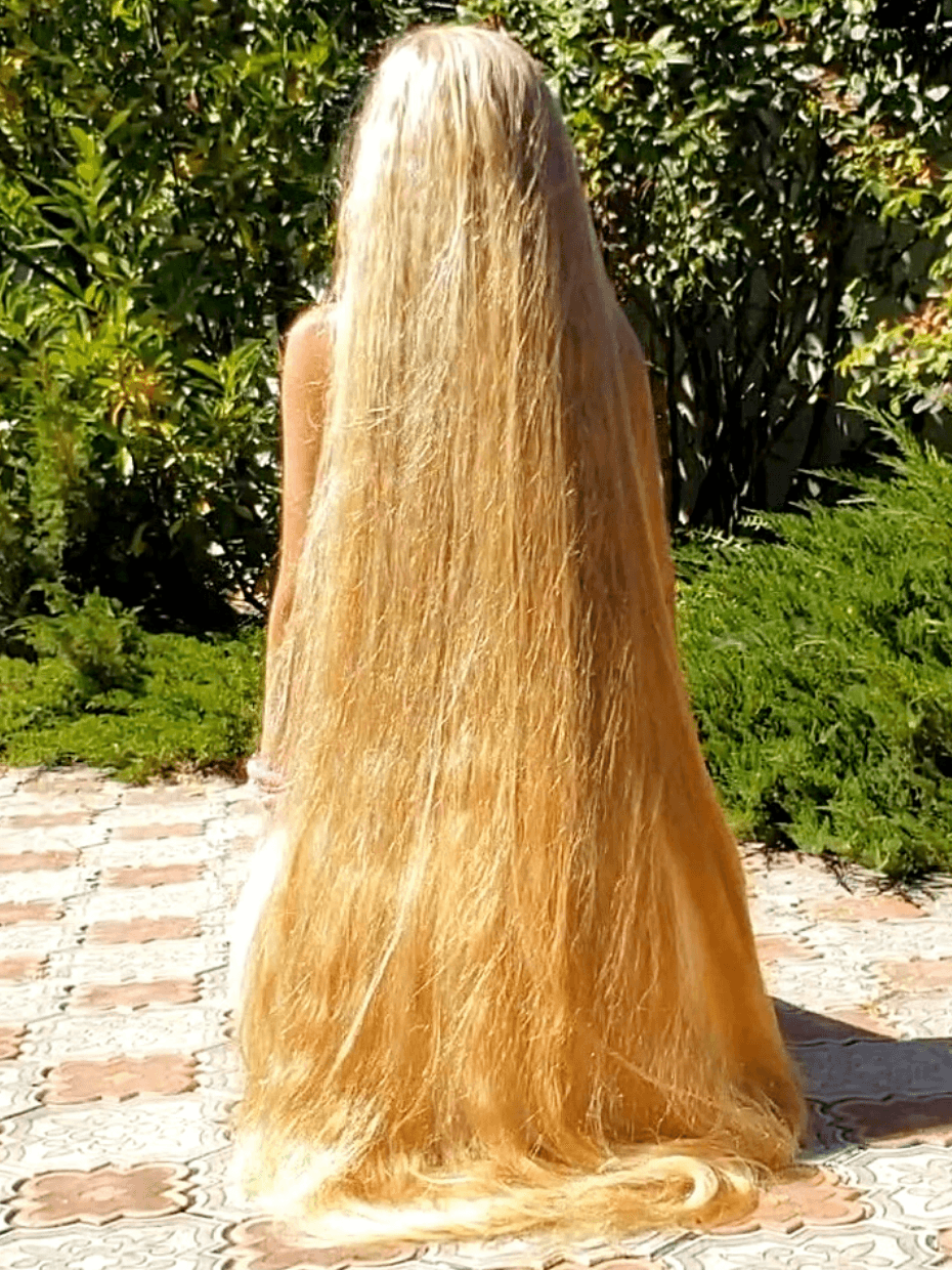VIDEO - Extreme long hair covering 2