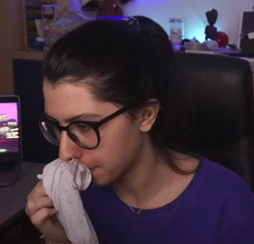 Freebie 1 - Italian streamer