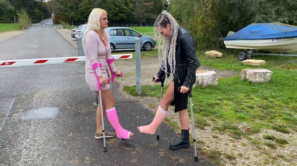 Nicole und Alessia am See - Teil 1