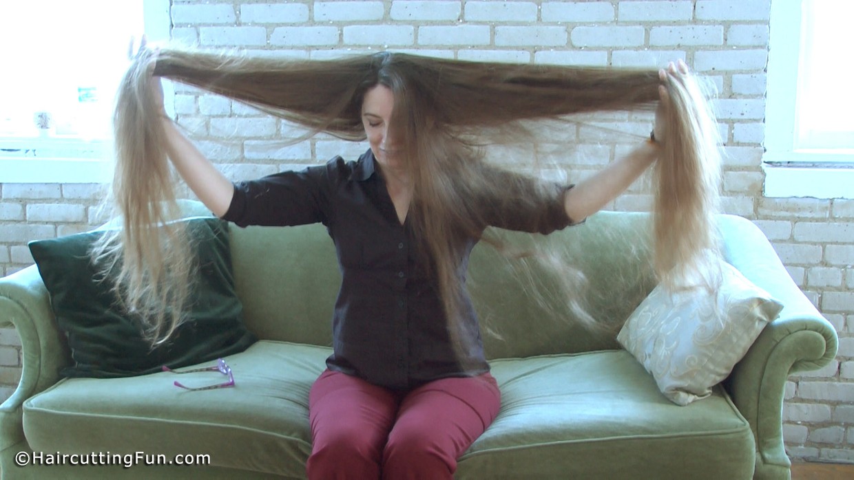 Debbie's Hair Transformation Extremely Long to Boyish Pixie Haircut VOD ...