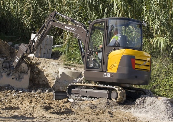 VOLVO EC35C COMPACT EXCAVATOR