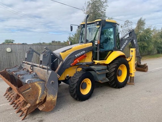 VOLVO BL61 BACKHOE LOADER
