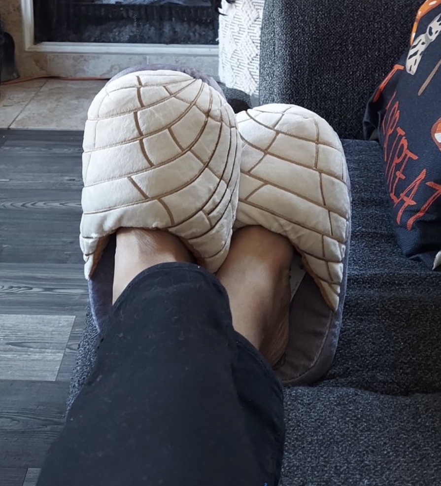 Concha Slippers Vanilla S/M