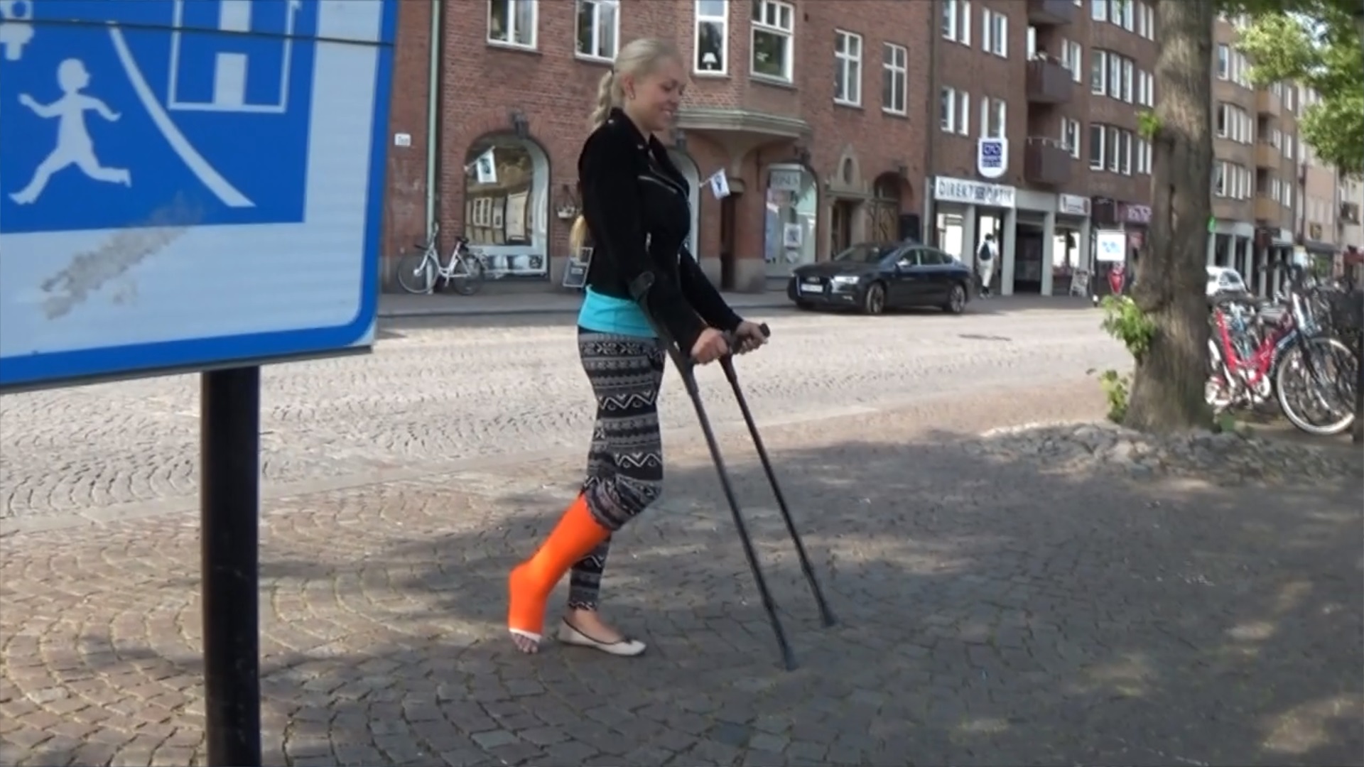 Amanda 8 SLC - I place my cast on the fence so i can r