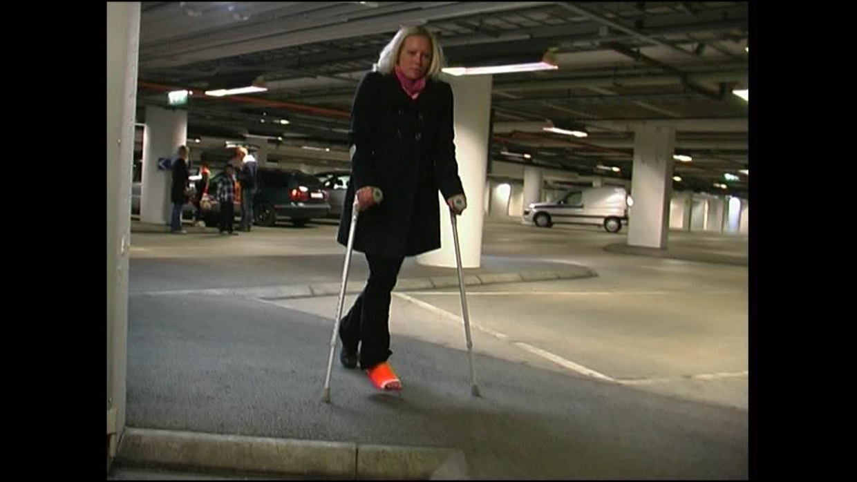 Julie 4 Slc I Crutch To Different Shoe Stores Today 6 Min